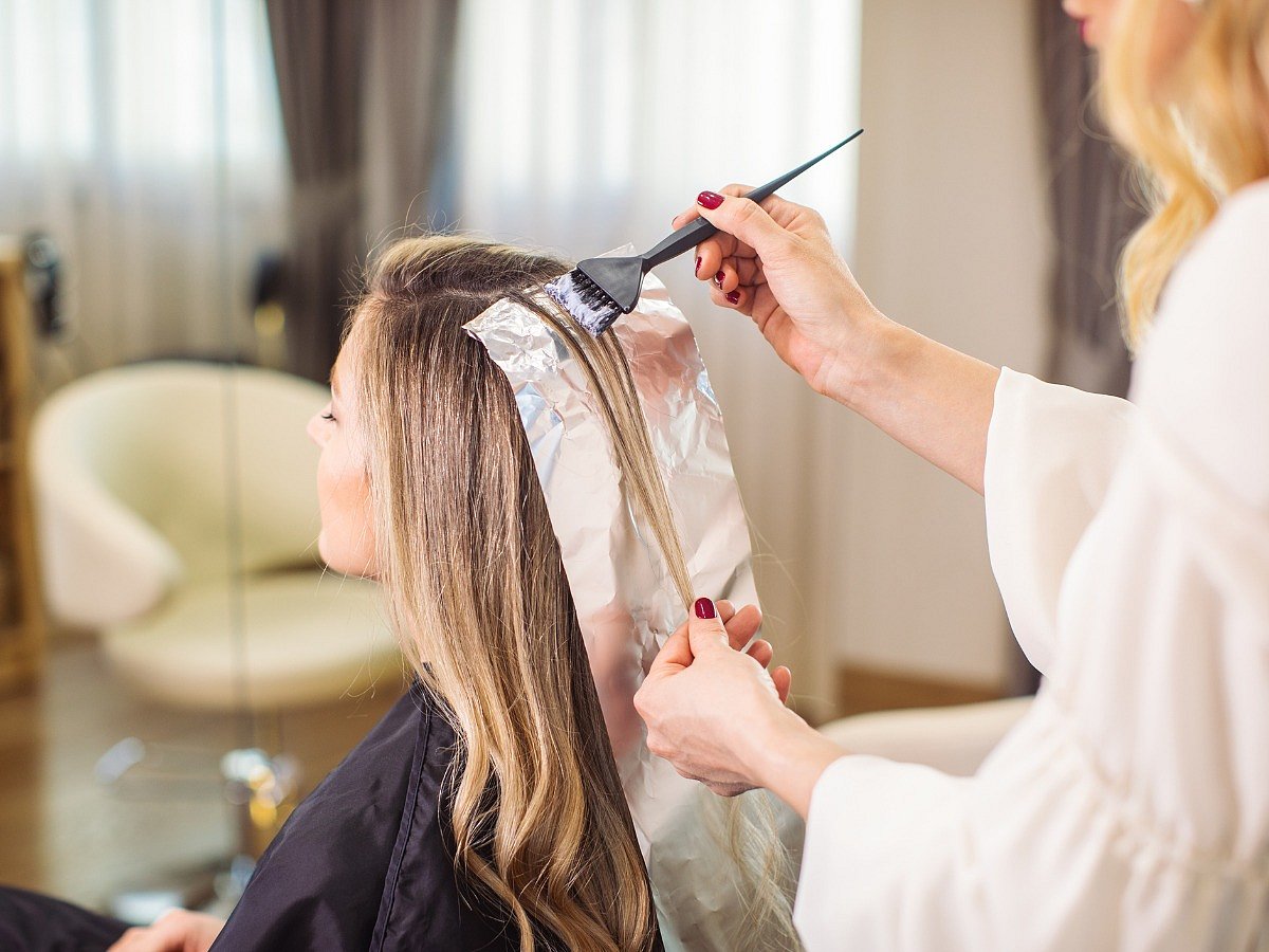 7 Hair Care Tips to Maintain Healthy Coloured Hair