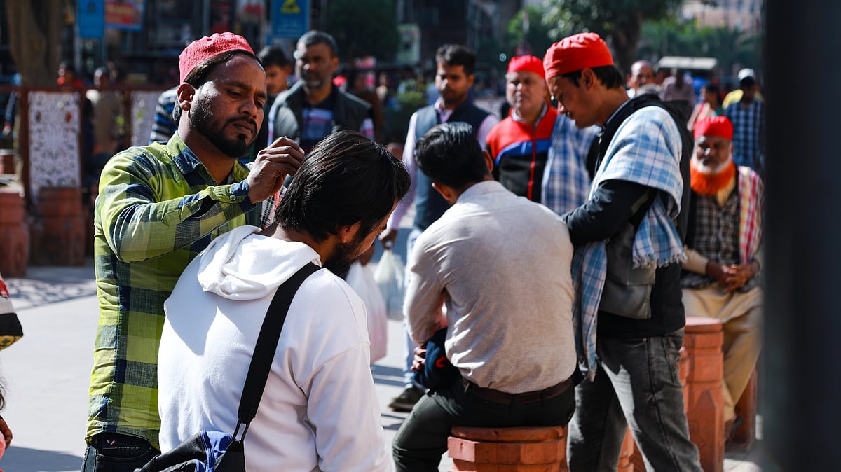 In Photos | Ear Cleaners of Old Delhi: The Mughal-Era Tradition Is on ...