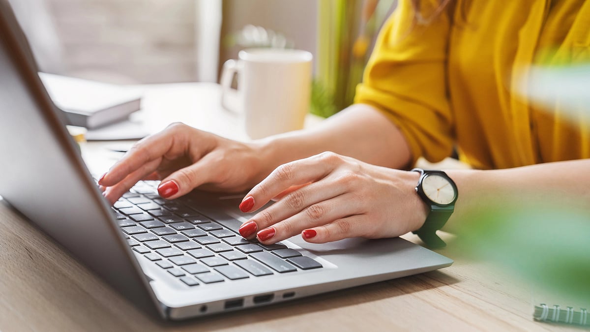 PAN-Aadhaar Link: Check Online Status Via SMS and on Income Tax Portal ...