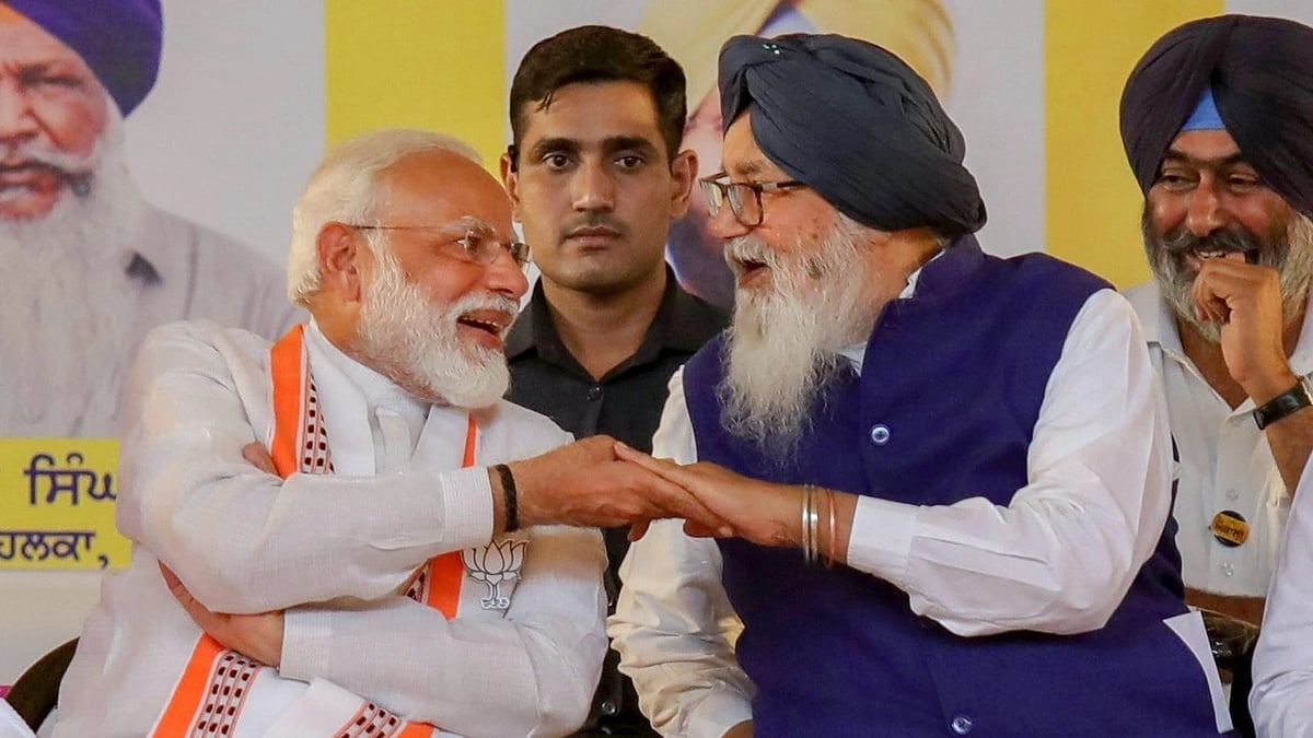 Parkash Singh Badal & Narendra Modi: Bond of Mutual Respect, But With ...