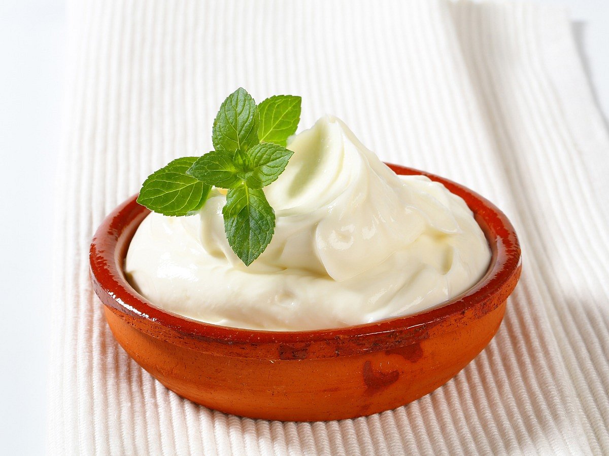 5 Benefits of Eating Curd in the Summer