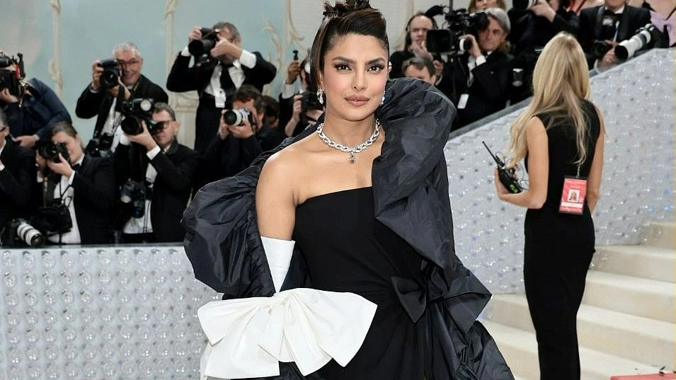 Priyanka Chopra's Met Gala Diamond Necklace Is Worth Rs 204 Crores ...