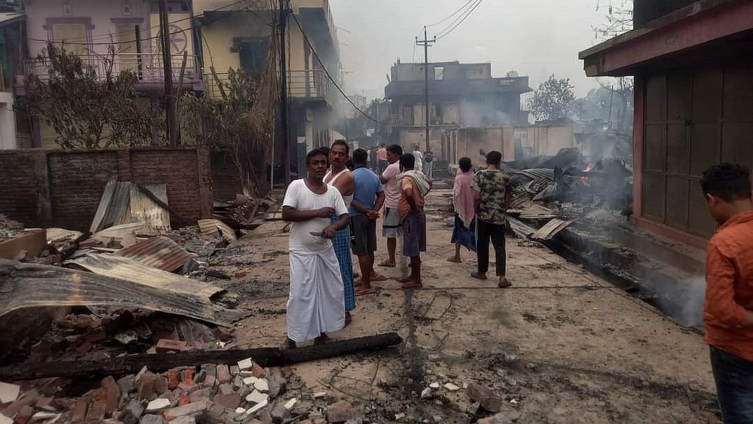 Fresh Violence Erupts in Manipur’s Imphal Despite Heavy Security Presence