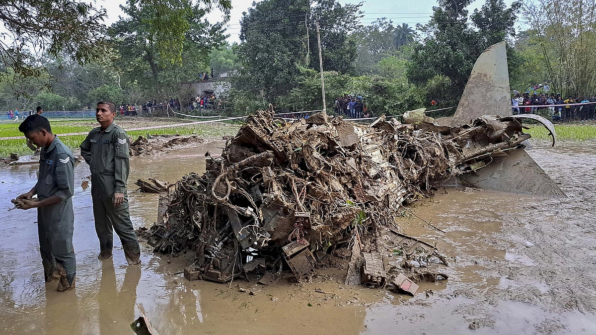 IAF's Trainer Aircraft Crashes At West Bengal's Airbase; Pilots Eject ...