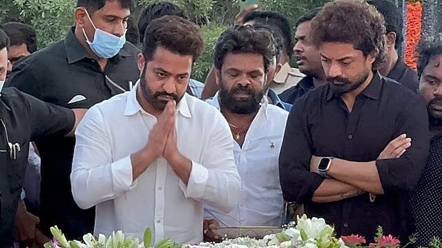 Jr NTR honors late grandfather at NTR Ghat on 101st birth anniversary