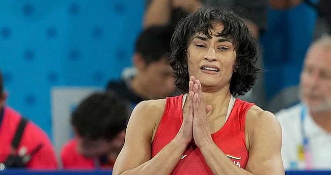 ഗു സ്തി താ ര ങ്ങ ള്‍ ക്കു ള്ള സു ര ക്ഷ പി ന്‍ വ ലി ച്ചു; ഡ ൽ ഹി പോ ലീ ...