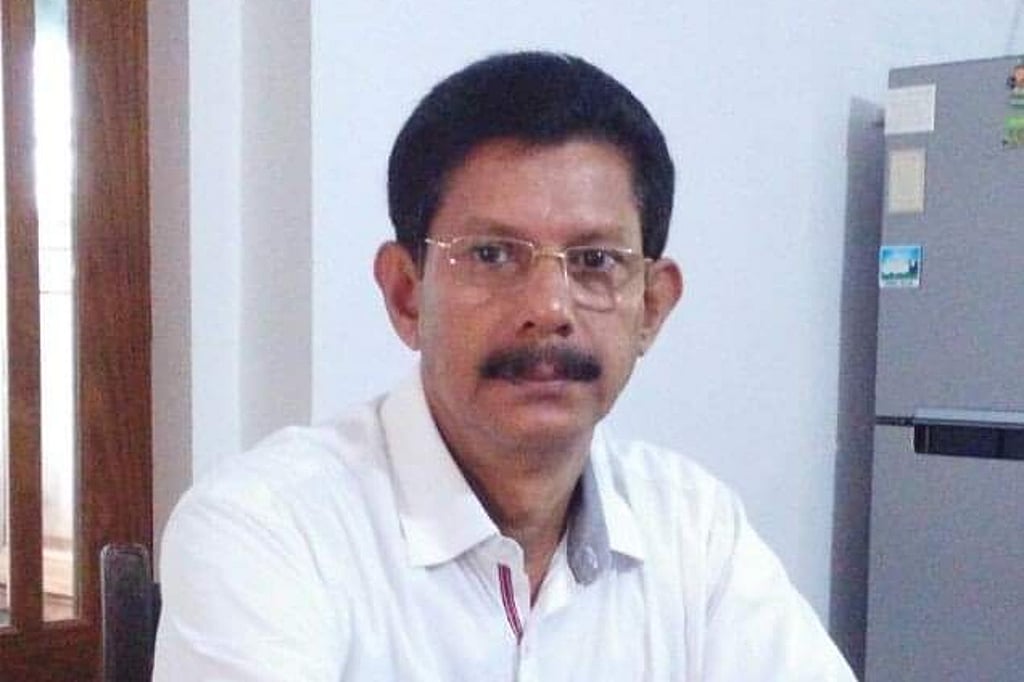 Kerala HC grants bail to accused in professor TJ Joseph chopping case