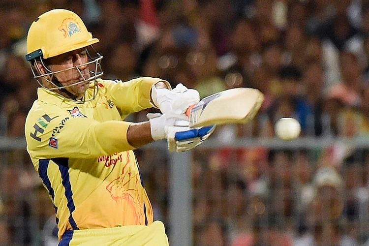 Fan breaches security at Eden Gardens, runs to CSK dugout to touch ...