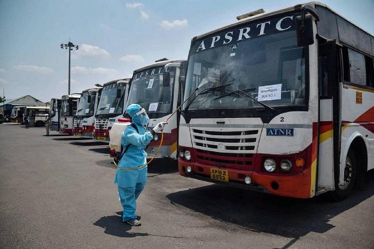 APSRTC to run 4000 special buses to accommodate Dasara passengers