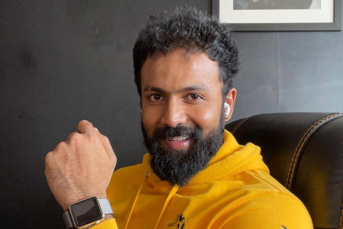 Sandalwood actor Arjun Gowda turns ambulance driver to help people ...
