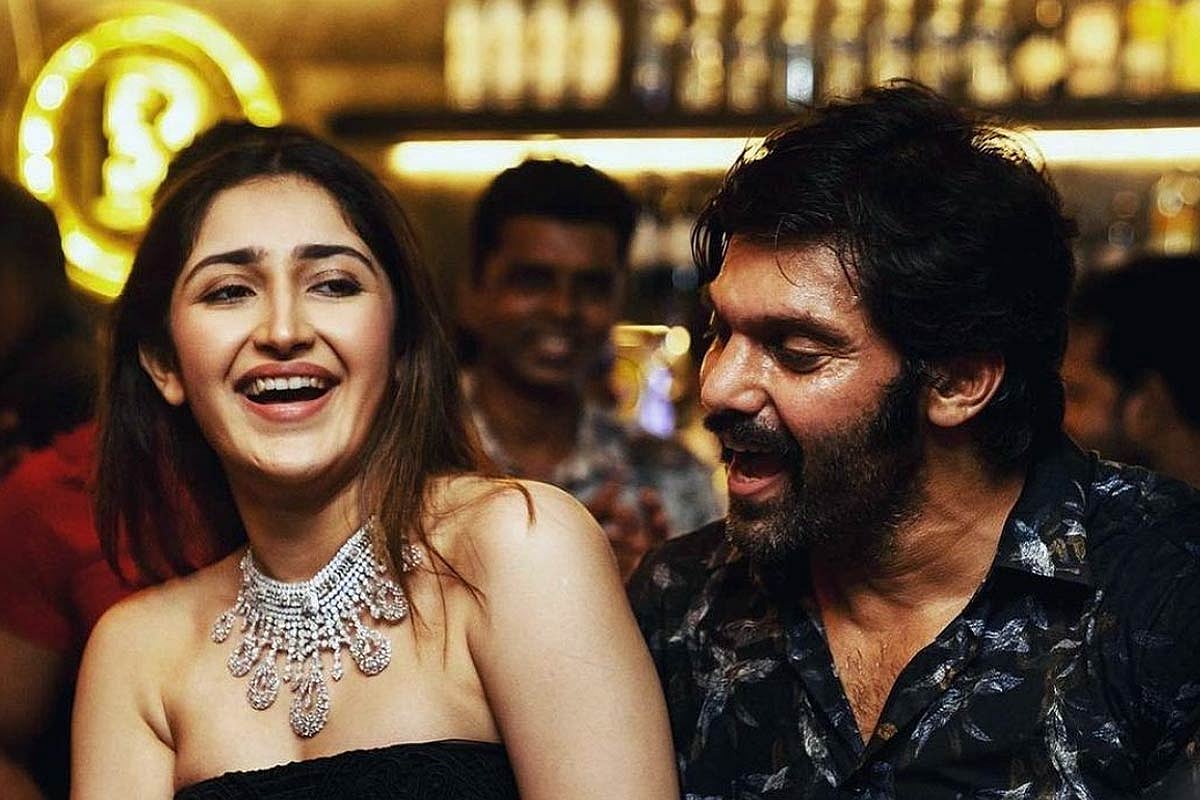 Actors Arya and Sayyeshaa welcome their first child