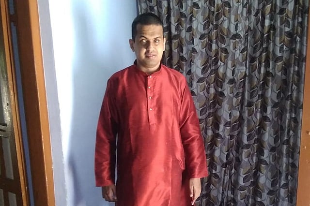 Meet the Kerala man selling paper pens to support himself and friends ...