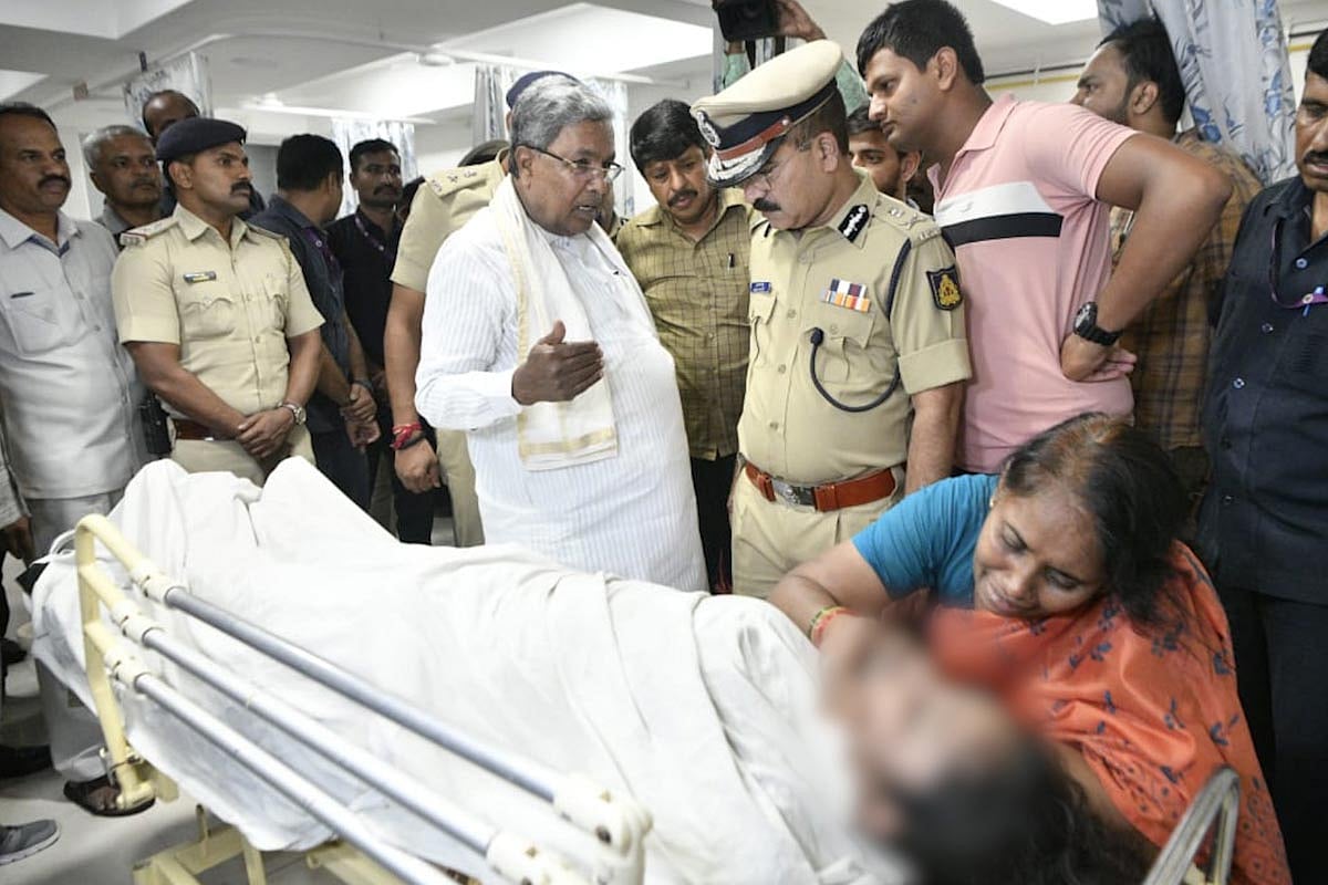 Family was sitting atop car, Bhanu Rekha was stuck inside: Witnesses on ...