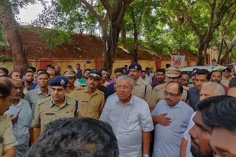 Hundreds turn up in Thiruvananthapuram to pay homage to journalist KM ...