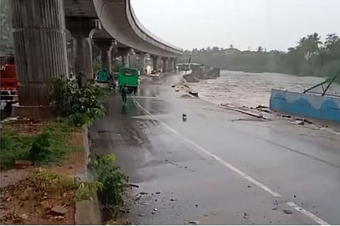 Heavy rain in Bengaluru leads to collapse of retaining wall along ...