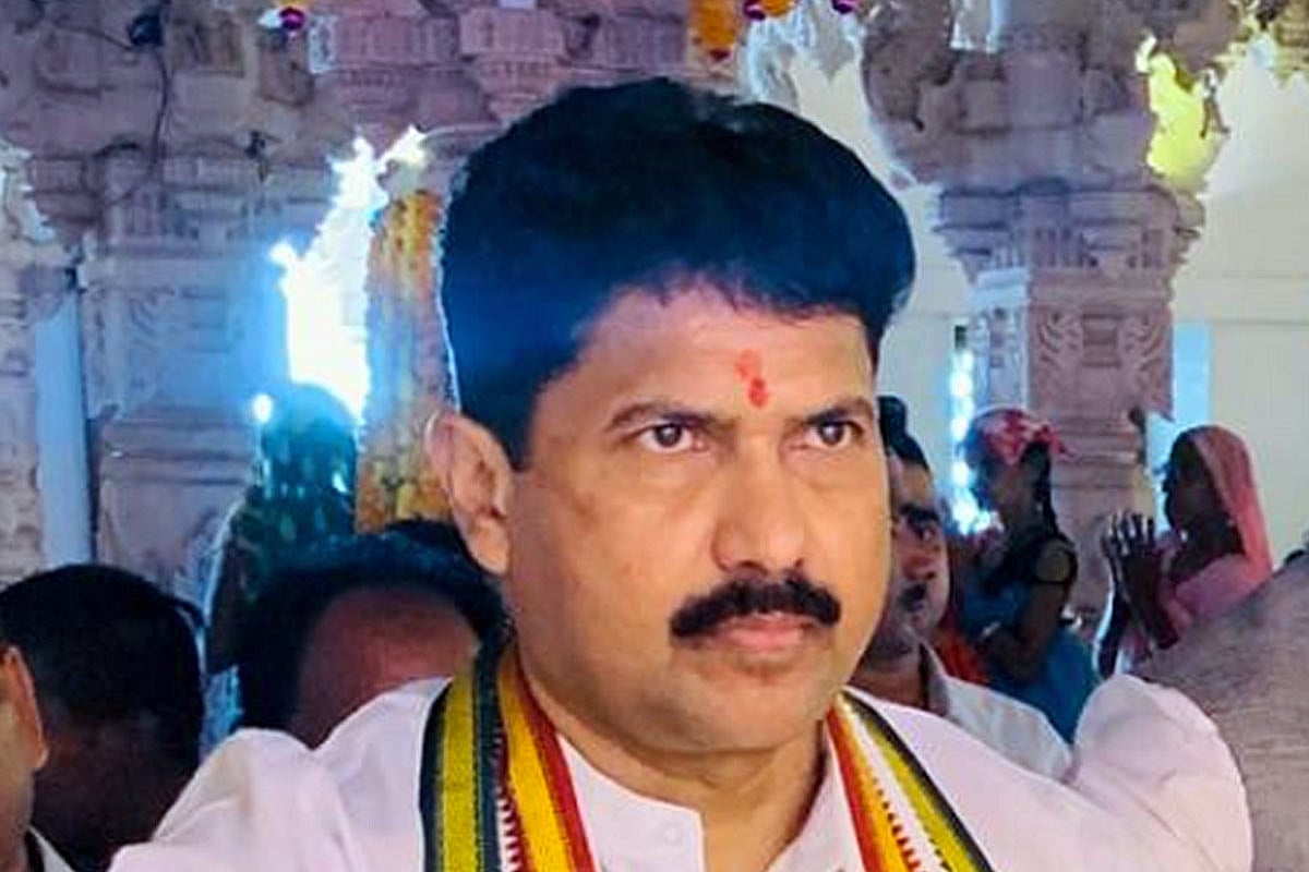Dadra and Nagar Haveli MP Mohan Delkar found dead in Mumbai hotel