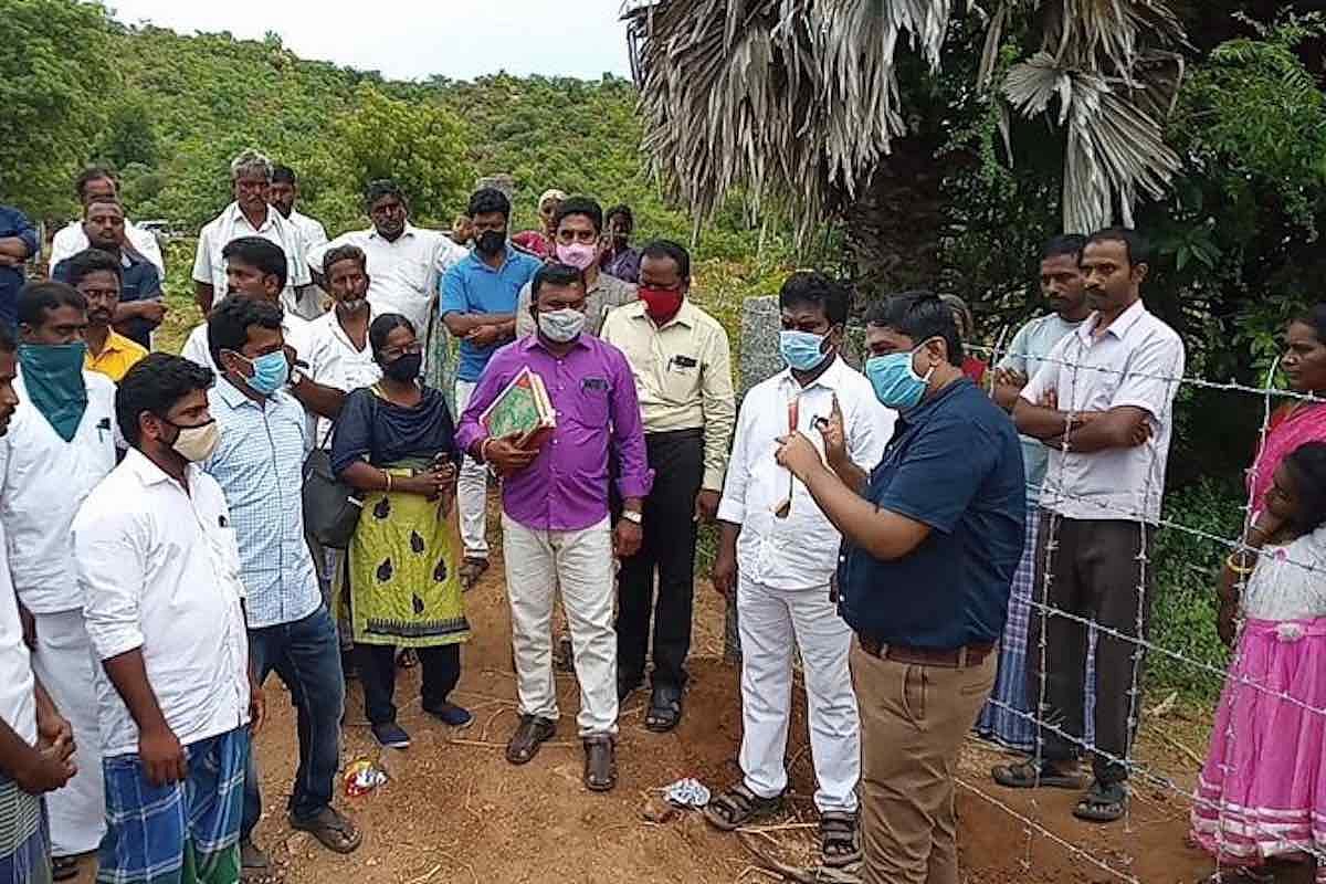 Dharmapuri MP visits Dalit family fenced in by caste Hindus, assures ...