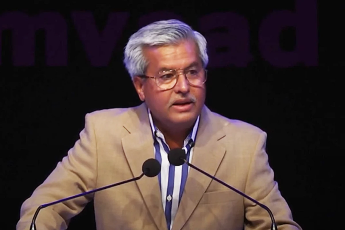 Watch: Senior advocate Dushyant Dave tears into Supreme Court, CJI Bobde Watch: Senior advocate Dushyant Dave tears into Supreme Court, CJI Bobde