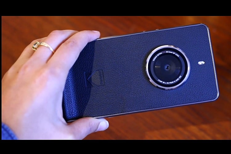 Kodak to unveil a smartphone that looks like a camera