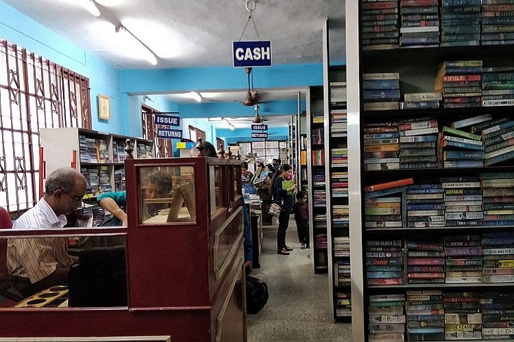 Final chapter: As Eloor Library shuts its doors, loyalists say goodbye ...