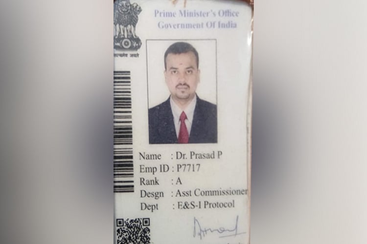PMO, CBI and Interpol: Chennai man with many fake IDs caught in Madras HC