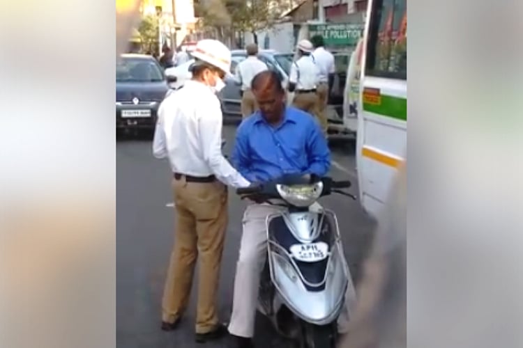 Now, a video of Hyderabad traffic cop taking a bribe goes viral, he ...