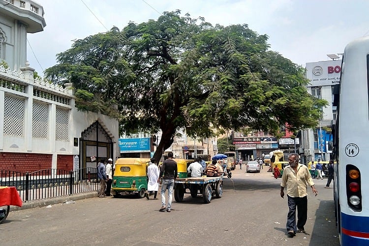 COVID-19: Areas near Bengaluru's KR Market and Kalasipalyam sealed off