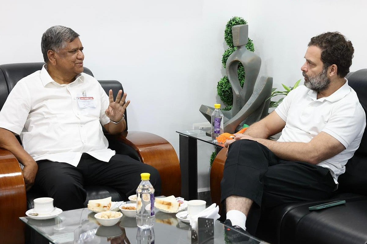Rahul Gandhi meets former BJP leader Jagadish Shettar in north Karnataka