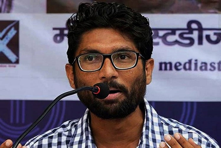 Jignesh Mevani meets Manda Krishna Madiga in Hyd, demands his release