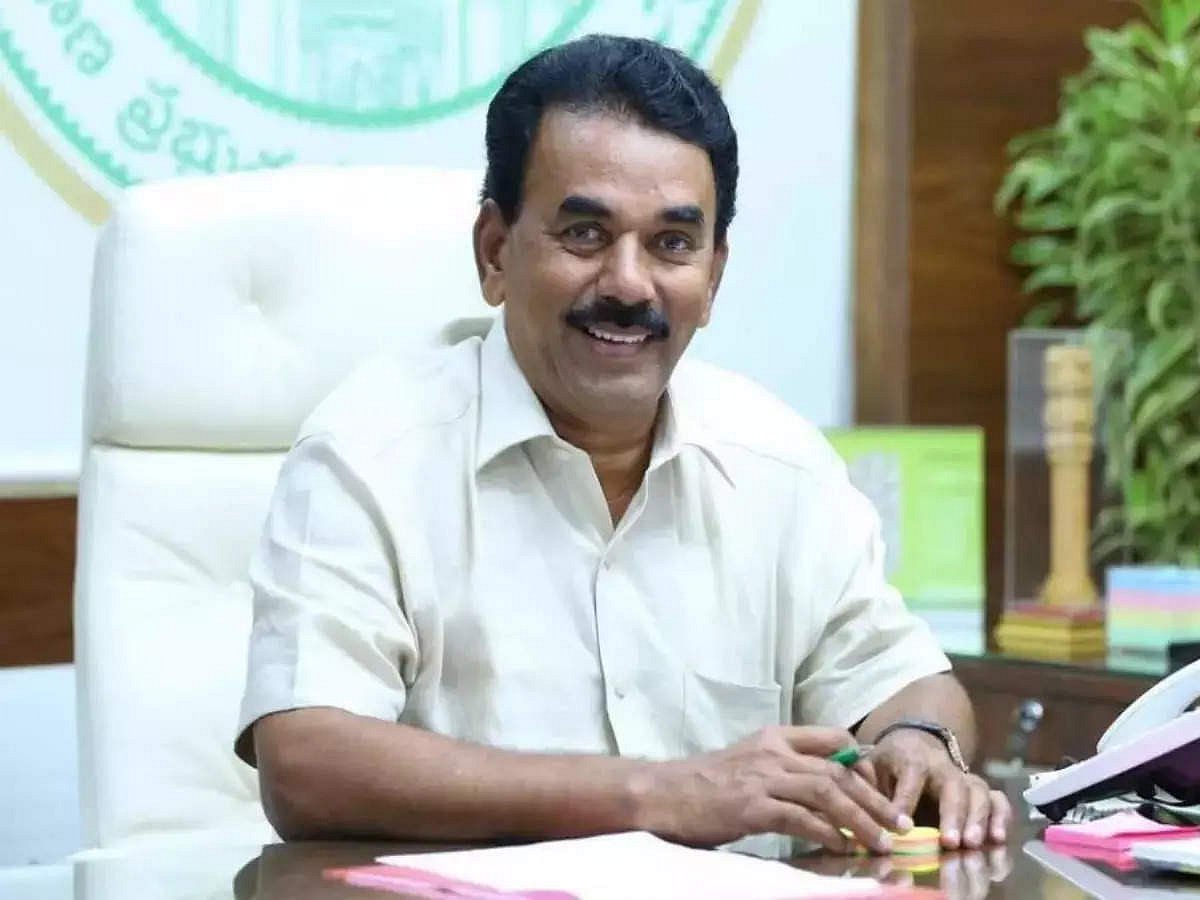 Suspended BRS leader Jupally Krishna Rao finally joins Congress