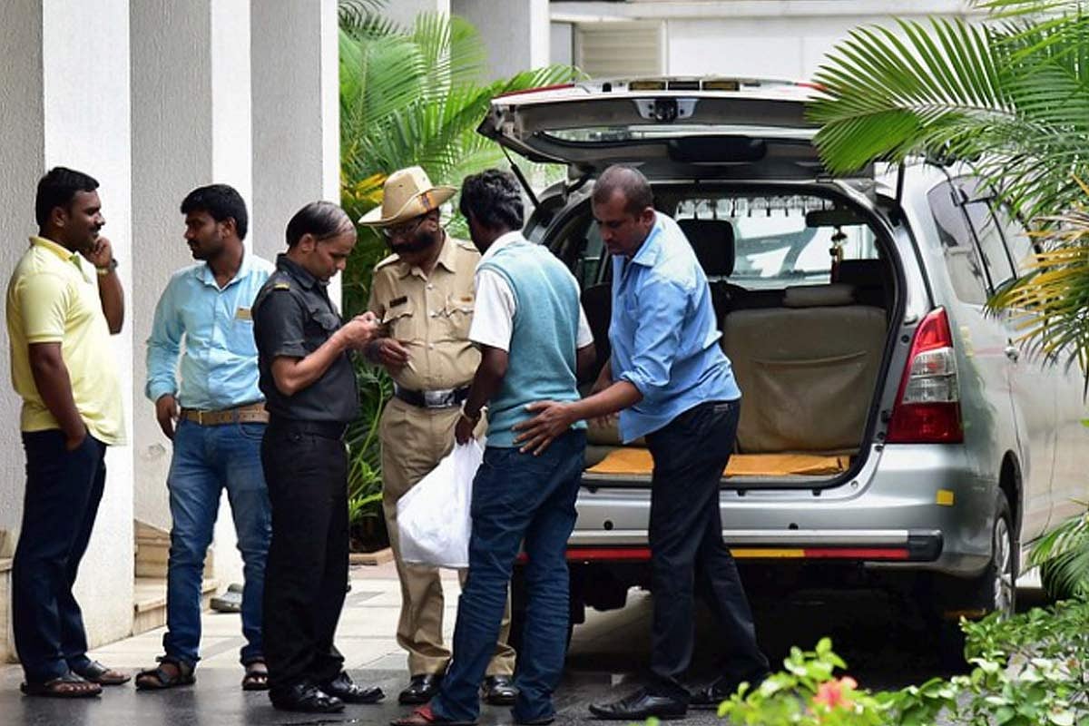 Karnataka ACB conducts raids on 9 govt officials over disproportionate ...