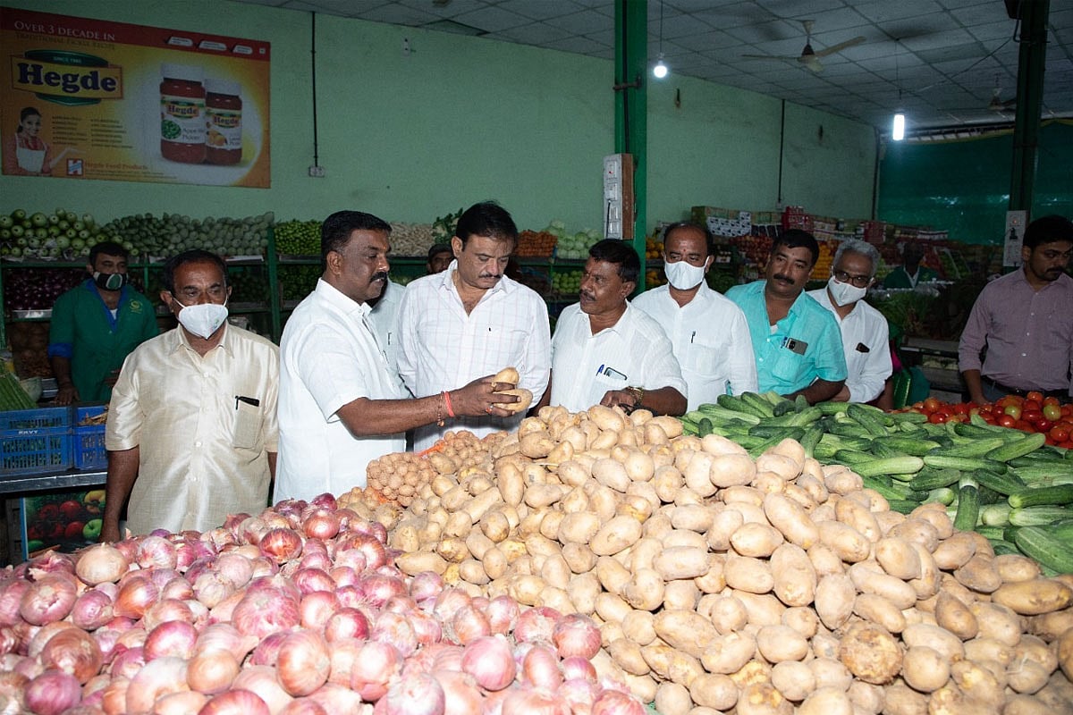 Hopcoms introduces home delivery of fruits and vegetables in Bengaluru