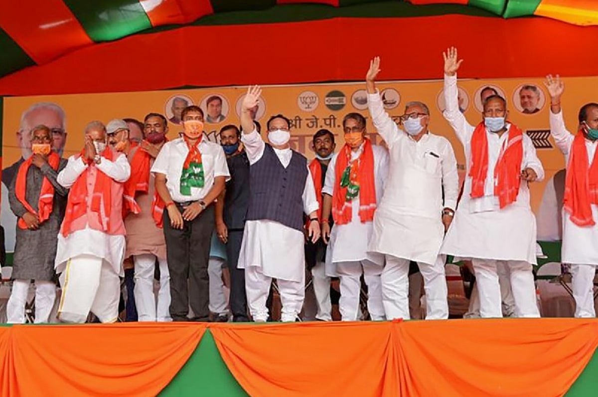 NDA continues to lead in Bihar with over 70% ballot counted