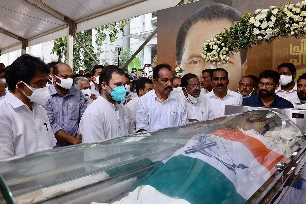 Thousands bid farewell to Congress leader PT Thomas in Kerala