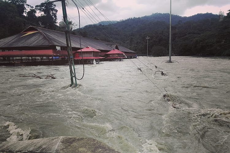 Sabarimala cordoned off as Pamba river overflows due to opening of dams