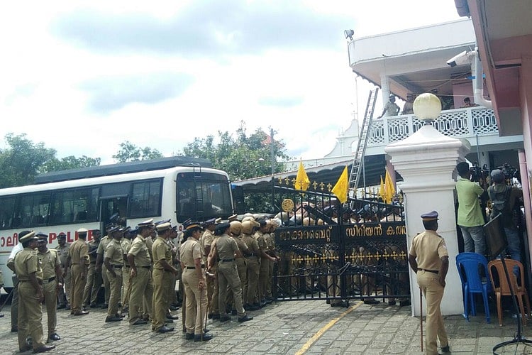 Orthodox faction can conduct service at St Mary’s Piravom Church on ...
