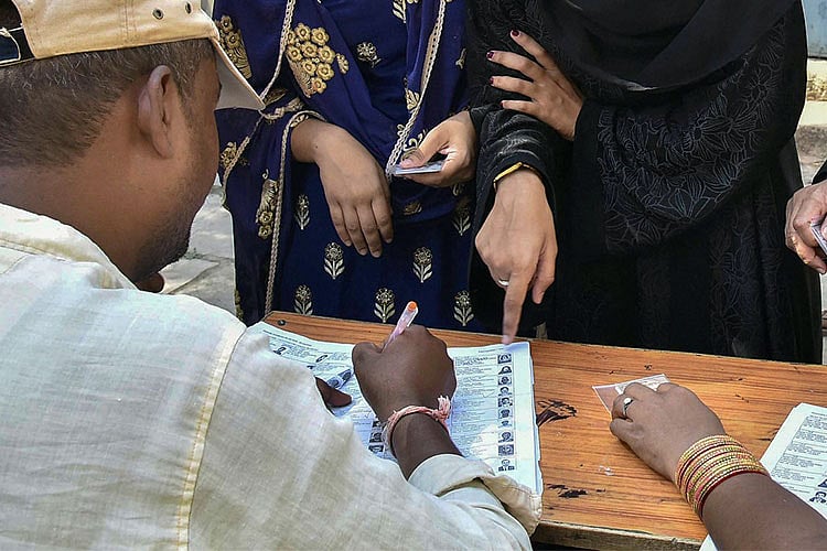 SIR hearing begins across Kerala; govt asks collectors to fast-track ...