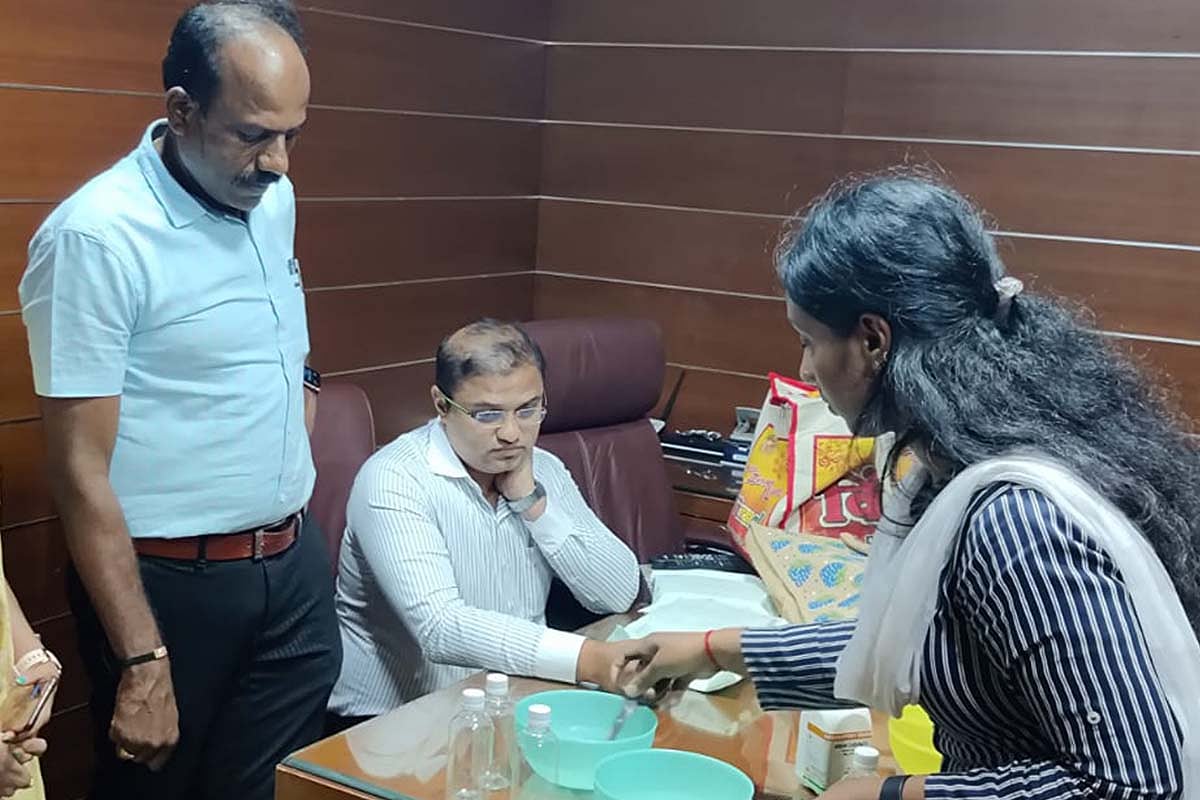 BJP MLA's son caught taking bribes, days after Amit Shah's 'corruption ...