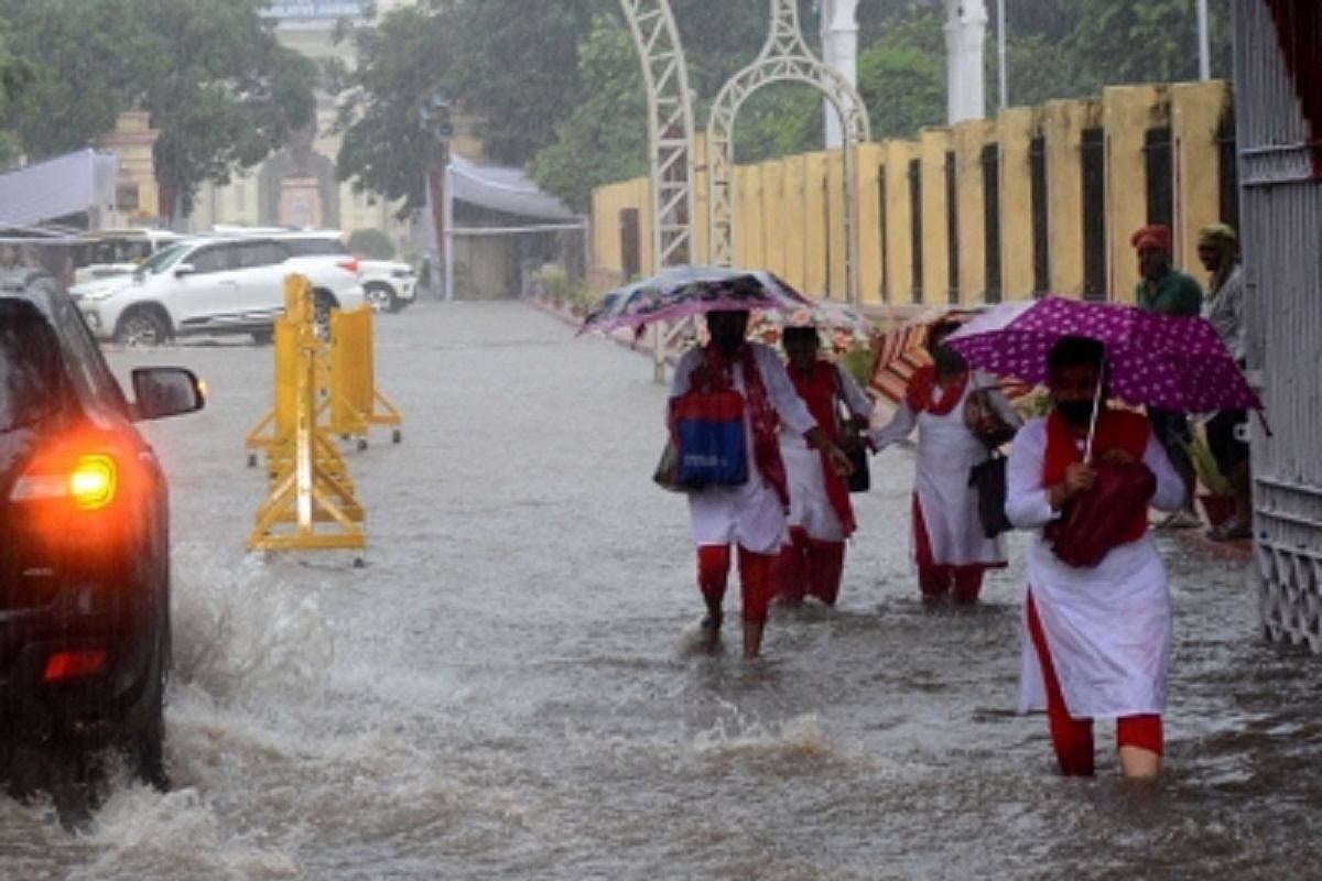Southwest monsoon covers entire India six days ahead of schedule