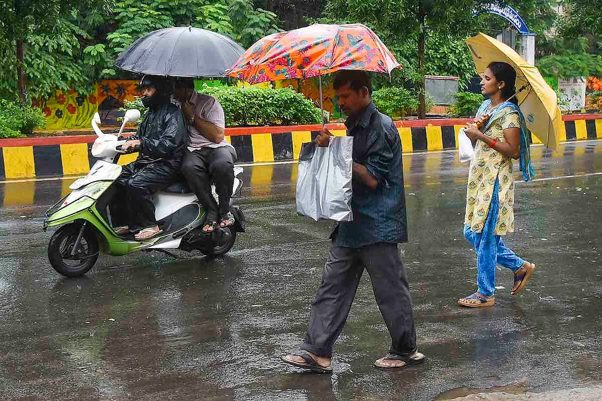 Parts of Telangana to see moderate rains, thunderstorms Parts of Telangana to see moderate rains, thunderstorms