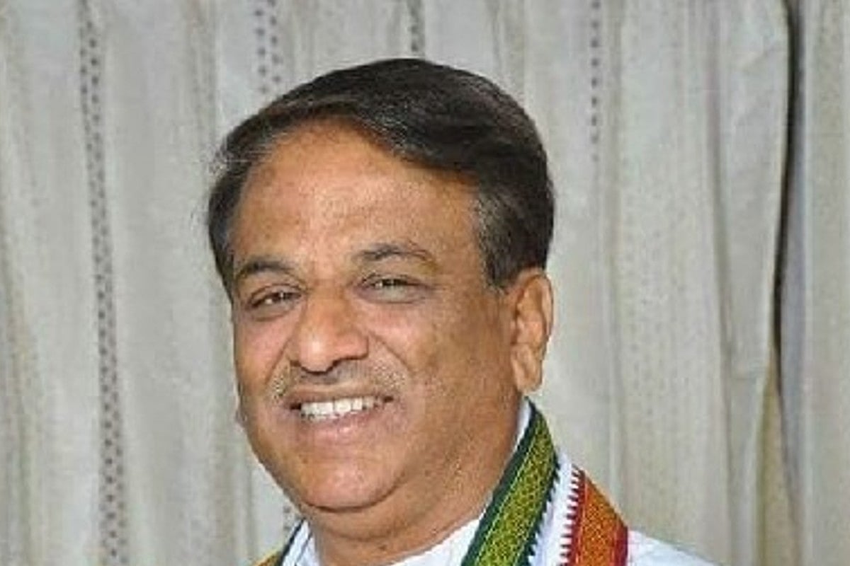 Karnataka HC grants bail to Murugha mutt ex admin and former MLA SK ...