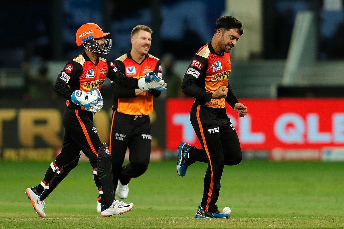 SRH keep playoff hopes alive with dominant win over DC