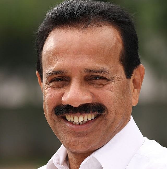 Sadananda Gowda says he's "clean", denies allegations of "illegal wealth"