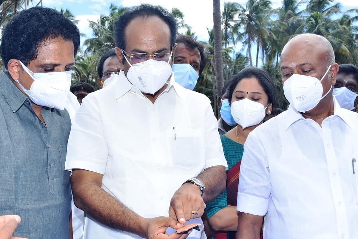 Keezhadi excavation 7th phase: One more potsherd with inscriptions ...