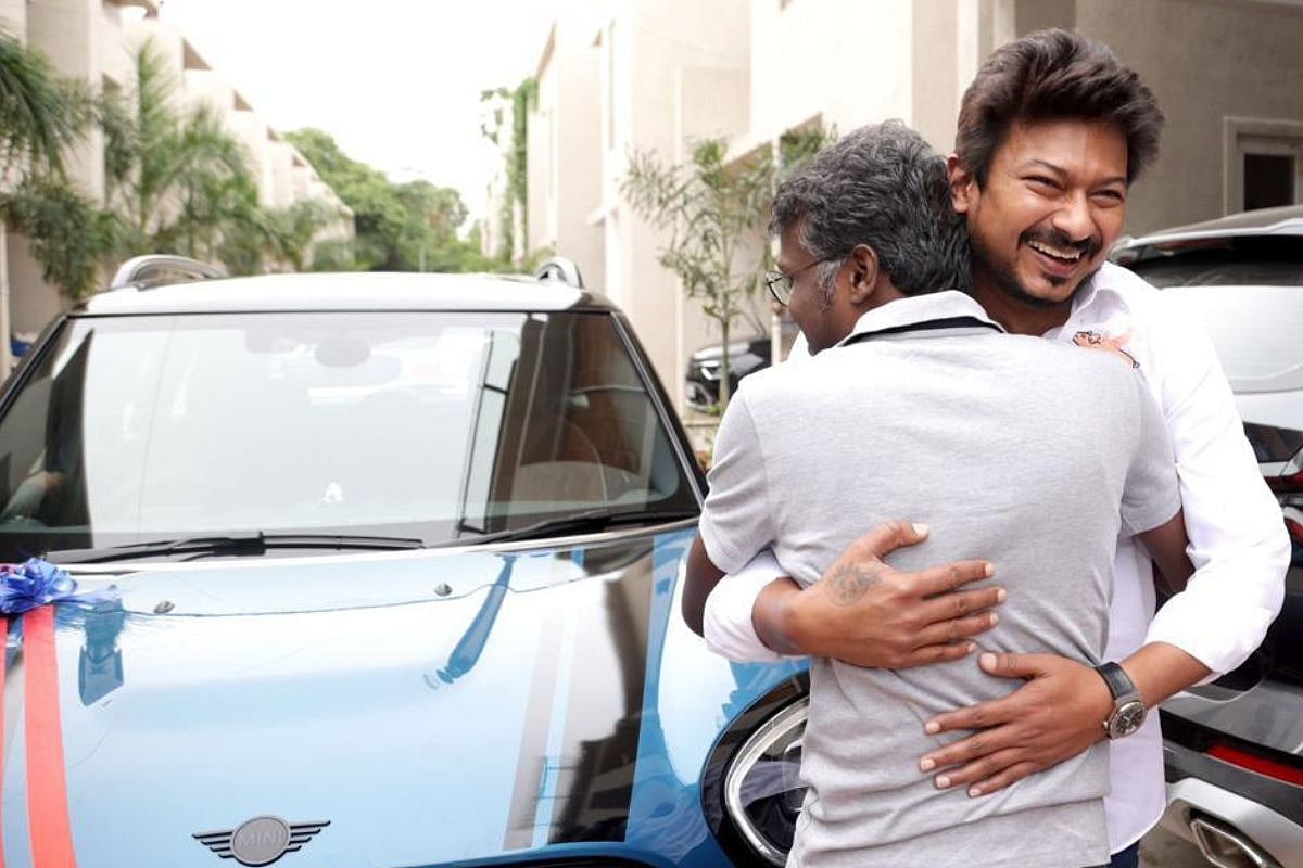 Red Giant Movies gifts Mini Cooper to Mari Selvaraj for Maamannan success