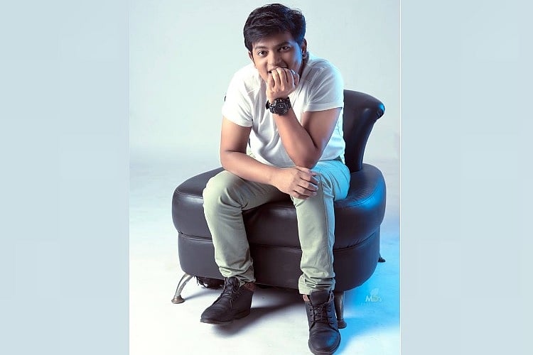 'Uriyadi' director Vijay Kumar to pen dialogues for 'Suriya 38'