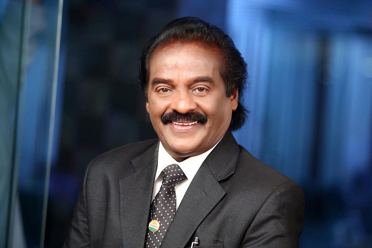 Congress MP and Vasanth & Co founder H Vasanthakumar dies due to COVID-19