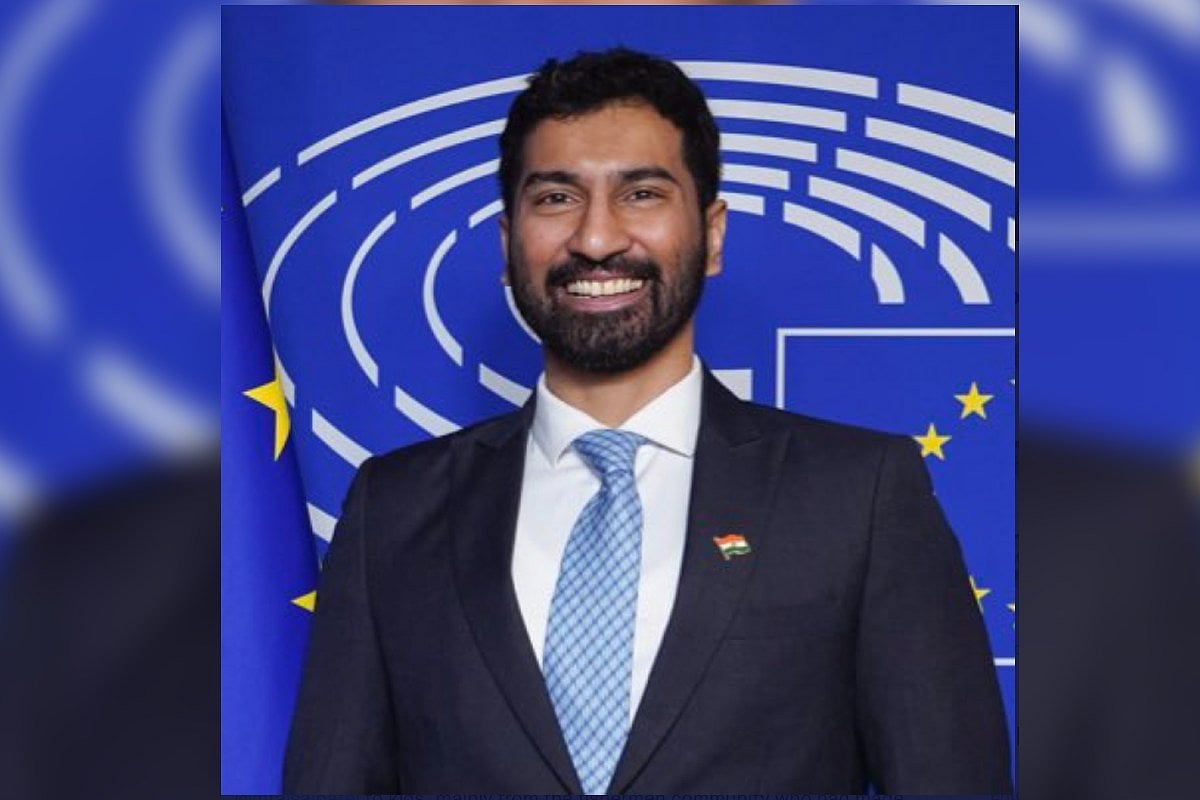 AK Antony’s son steps down from all Congress posts following his tweet ...