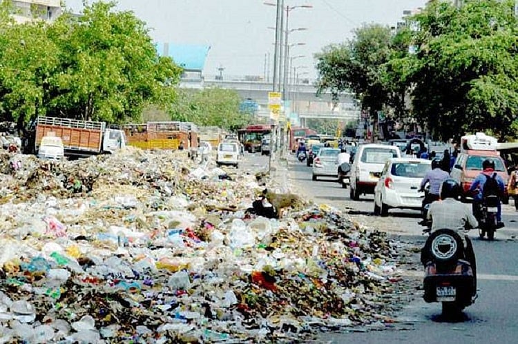 Bengaluru's garbage mess persists as civic body delays awarding waste ...
