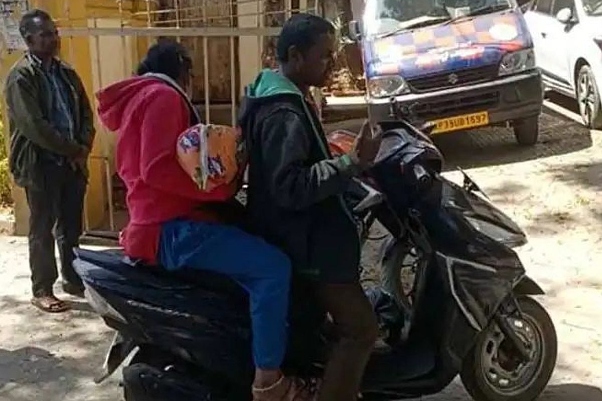 Tribal couple in Andhra carry their baby’s dead body on two-wheeler for ...